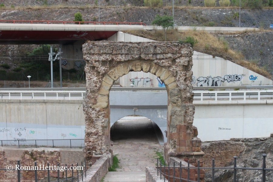 Martorell Bridge and Arch puente del Diablo y arco - Barcelona ...